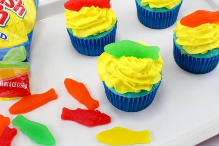 One Fish, Two Fish, Red Fish, Blue Fish - Dr. Seuss Cupcakes - Big ...