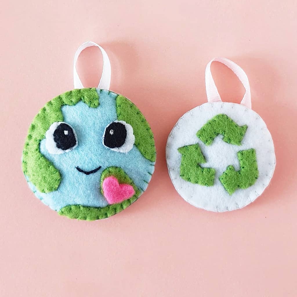 DIY felt Earth Day Ornament Craft - Big Family Blessings