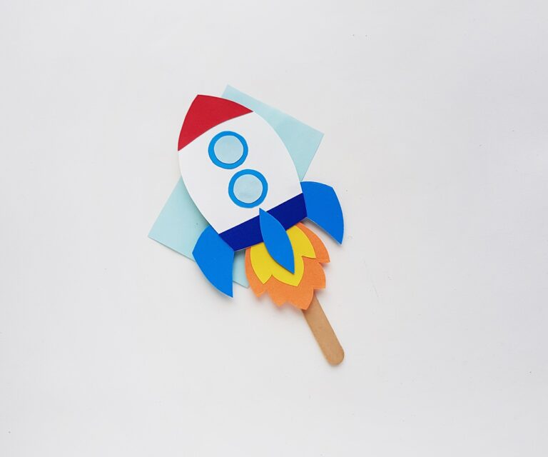 Super Easy Rocket Craft for Kids - Big Family Blessings