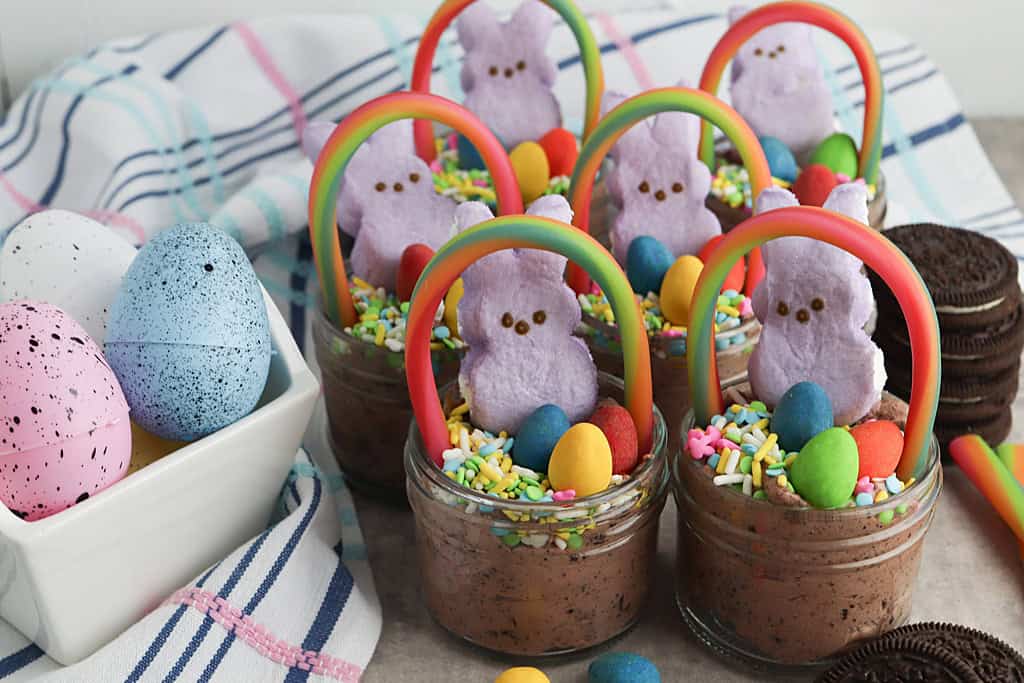 Adorable Easter Basket Pudding Cups - Big Family Blessings