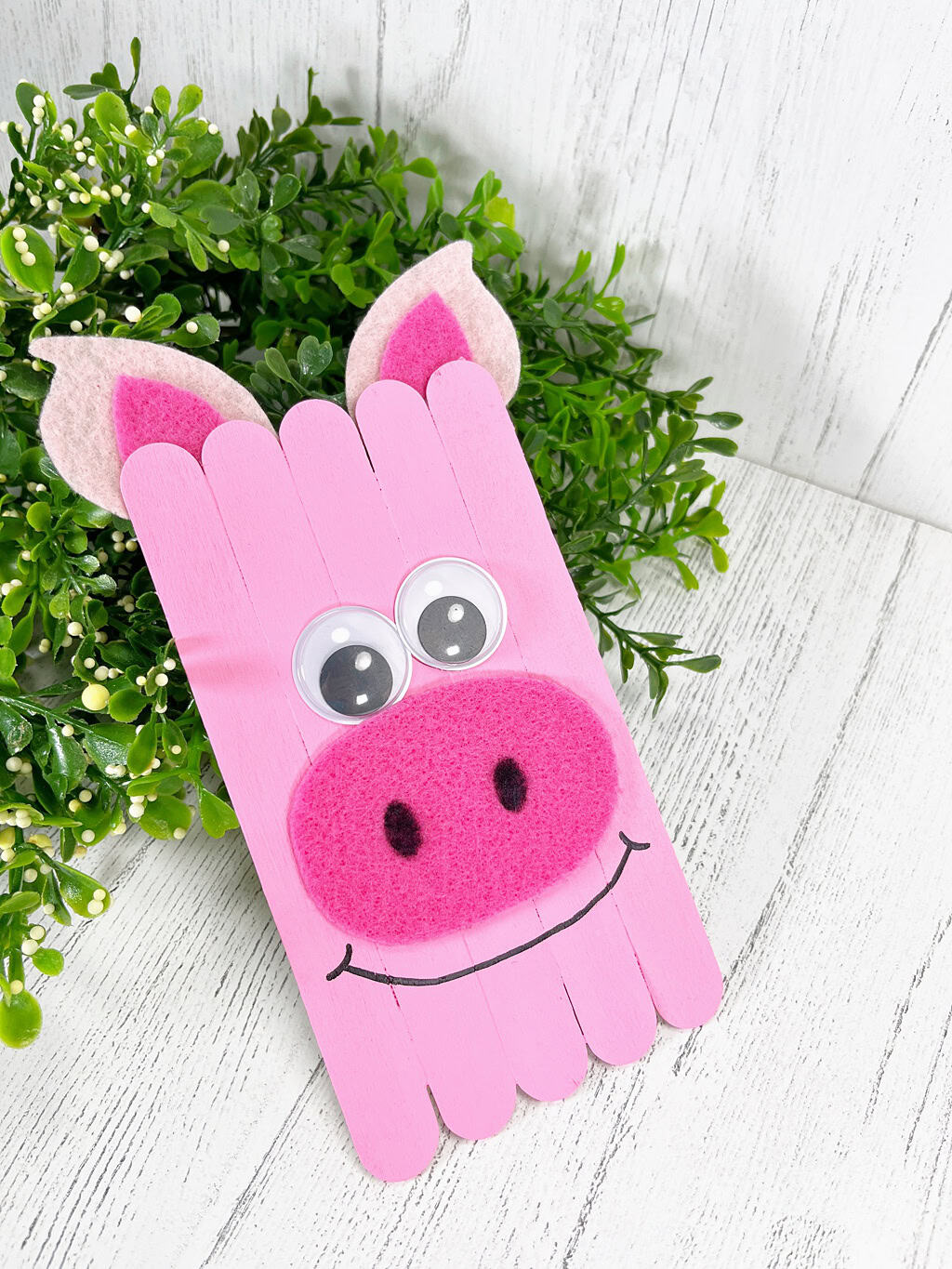 Craft Stick Pig Craft - Big Family Blessings