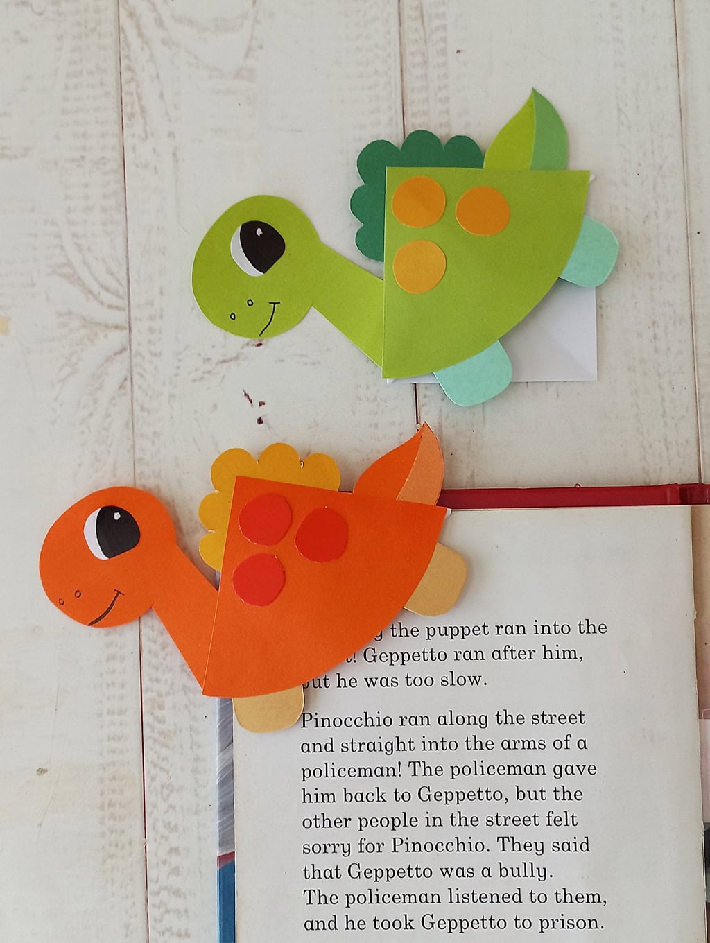Dinosaur Craft - Dino Corner Bookmark - Big Family Blessings