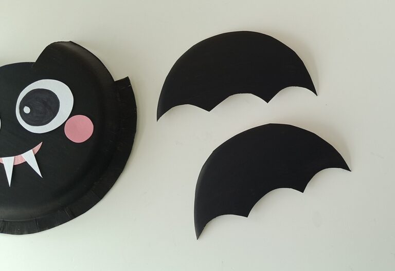 Paper Plate Bat Halloween Craft - Big Family Blessings